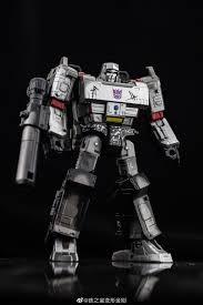 Transformers War For Cybertron Netflix Voyager Class Megatron with ...