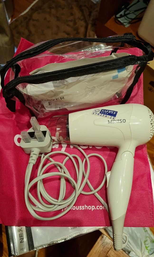 Miniso Hair Dryer, Beauty & Personal Care, Hair on Carousell