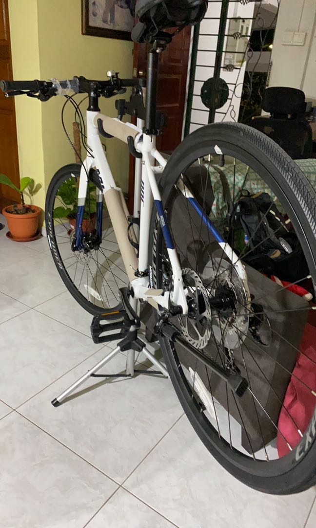 Merida Explorer 300 Size M (Gravel Bike), Sports Equipment, Bicycles ...