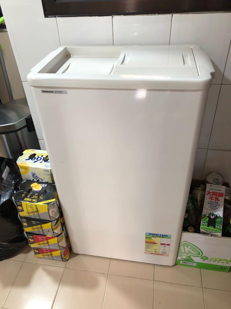 Panasonic 冰櫃, 家庭電器, 廚房電器, 雪櫃及冰櫃 on Carousell