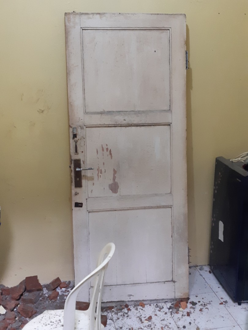 Pintu kayu lama, Perabotan Rumah di Carousell