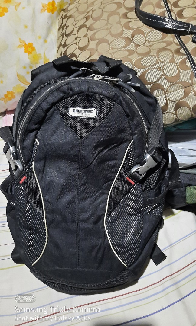 Pro specs backpack, Men's Fashion, Bags, Backpacks on Carousell