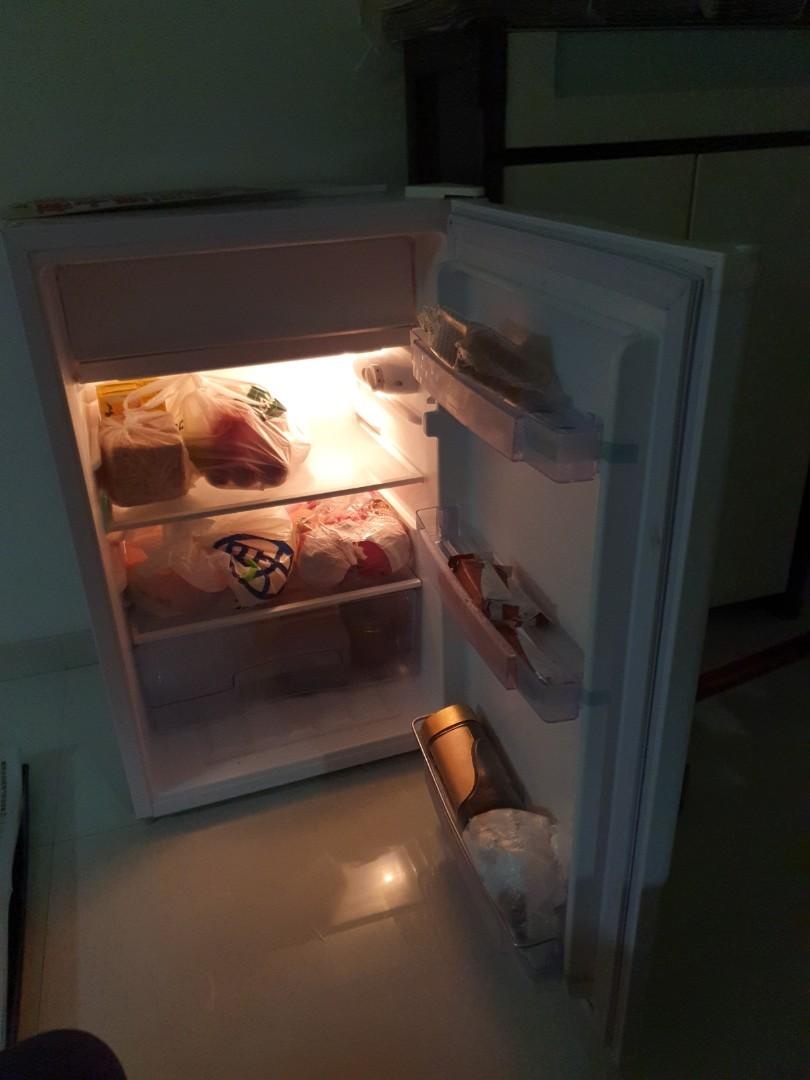 Akira Mini Fridge, TV & Home Appliances, Kitchen Appliances ...