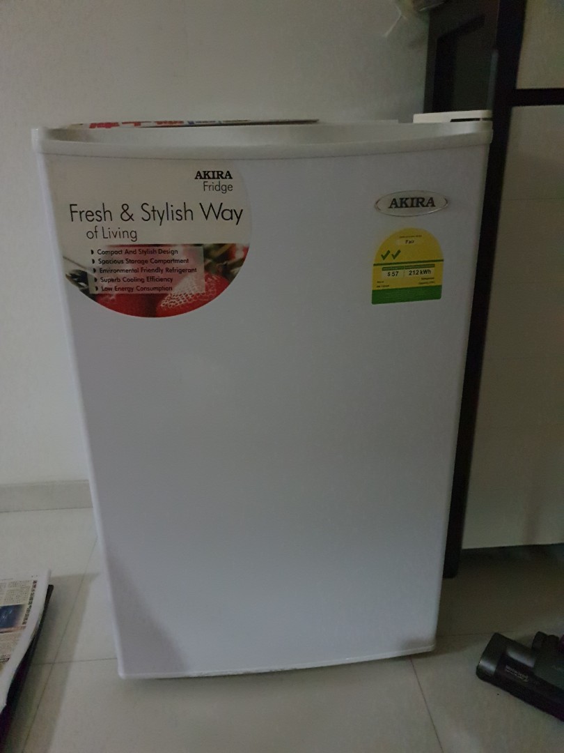 Akira Mini Fridge, TV & Home Appliances, Kitchen Appliances ...