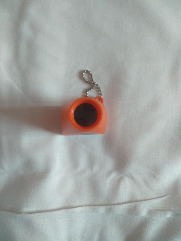 Amsler Grid Inside The Keychain, Hobbies & Toys, Stationery & Craft ...