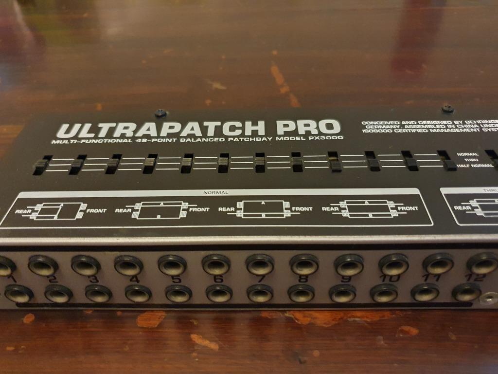 Behringer Ultrapatch Pro - Balanced Patchbay PX3000, Music & Media ...