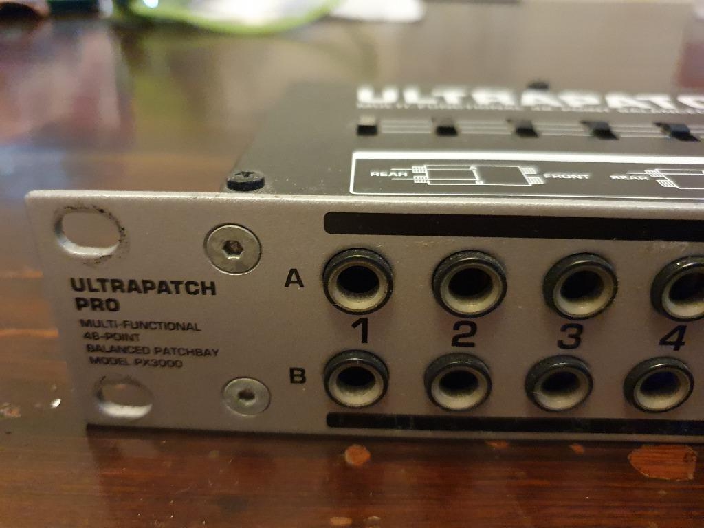 Behringer Ultrapatch Pro - Balanced Patchbay PX3000, Music & Media ...