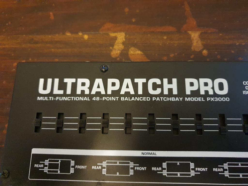 Behringer Ultrapatch Pro - Balanced Patchbay PX3000, Music & Media ...