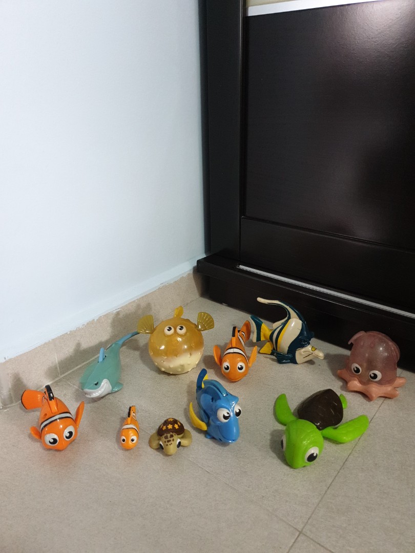 Disney Pixar Finding Nemo set of 8, Hobbies & Toys, Toys & Games on ...