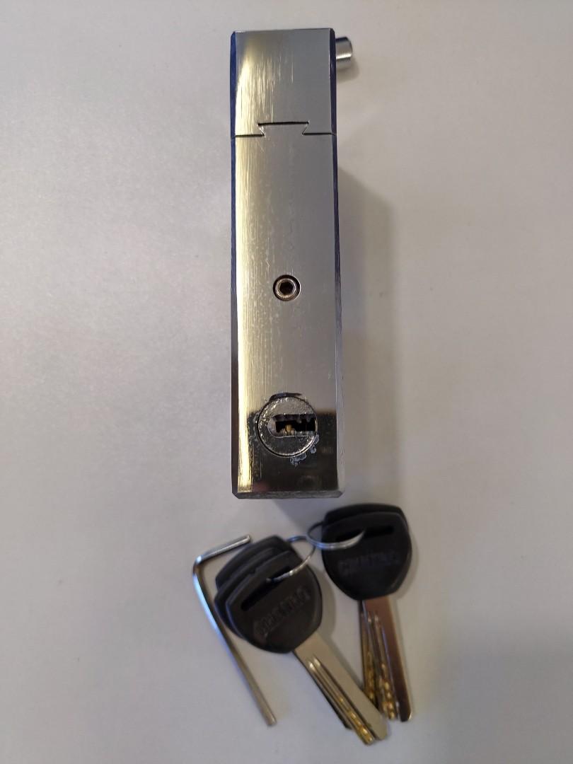 New Chairo 118 Gate Lock for HDB Flat (new bendable version), Furniture ...