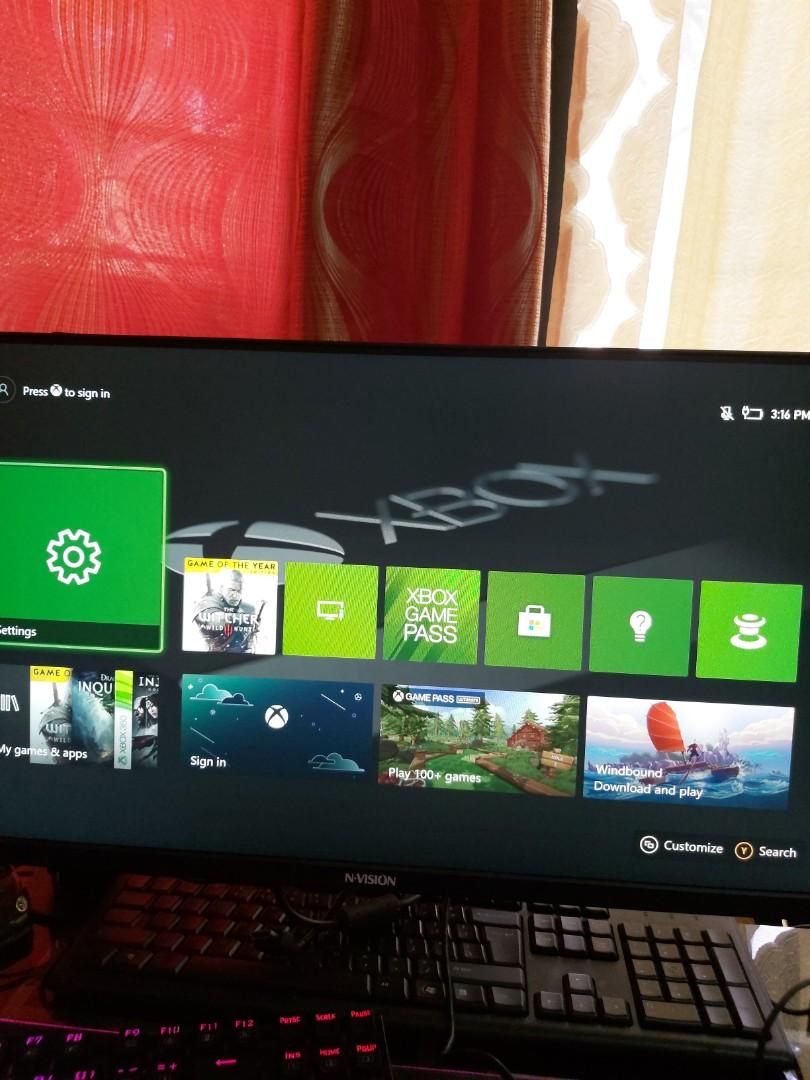 Used Xbox One 500GB, Video Gaming, Video Game Consoles, Xbox on Carousell
