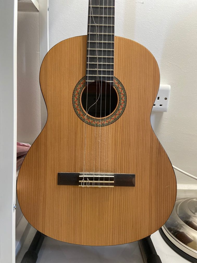 Yamaha C40M Classical Guitar, Hobbies & Toys, Music & Media, Musical Instruments on Carousell