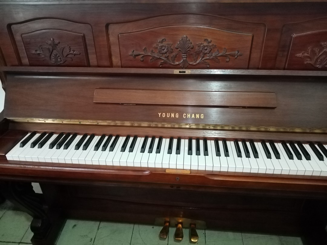Young Chang Upright Piano, Hobbies & Toys, Music & Media, Musical ...