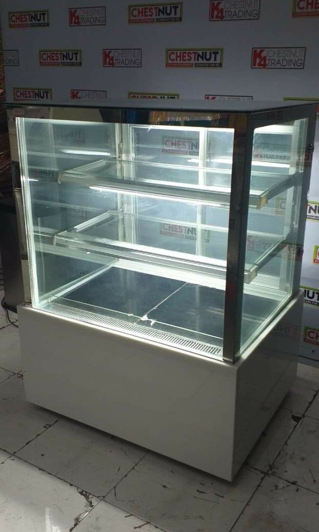 Chee Puck Cake Display Showcase Chiller, TV & Home Appliances, Kitchen ...