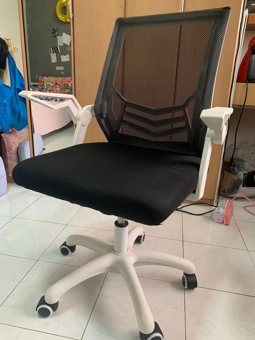 Fortytwo Desk office chair, Furniture & Home Living, Furniture, Chairs ...