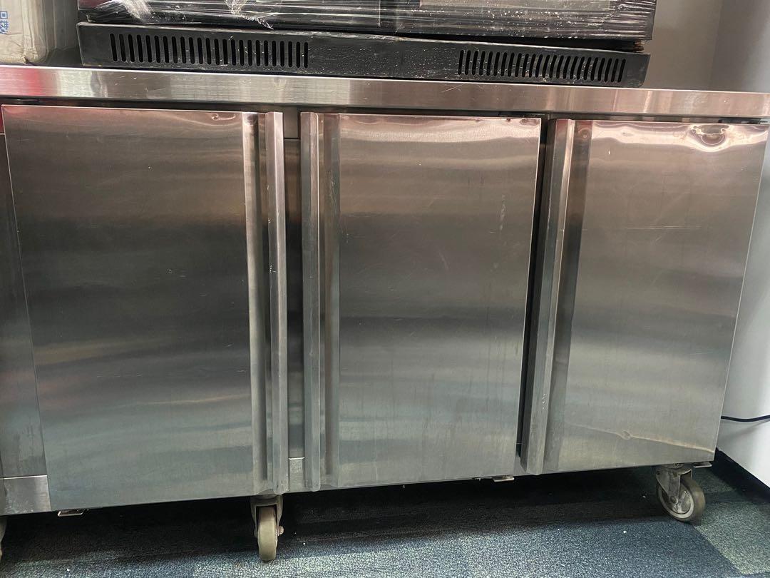 Kinco Showcase/3 Door Counter Chiller/ Fridge/Refrigerator 1800 x 550 x ...