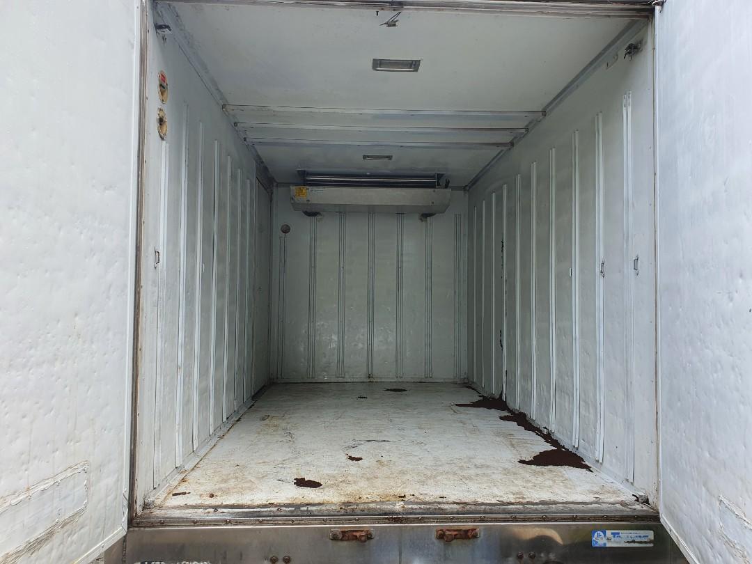 Mitsubishi Canter Refrigerated Van reefer van, Special Vehicles, Heavy ...