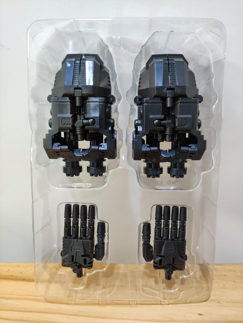 Perfect Effect PC-01 變形金剛 Combiner Wars 合體手腳, 興趣及遊戲, 玩具 & 遊戲類 - Carousell