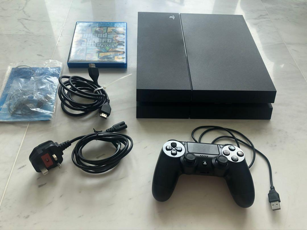 PS4 with controller and GTA5, Video Gaming, Gaming Accessories ...