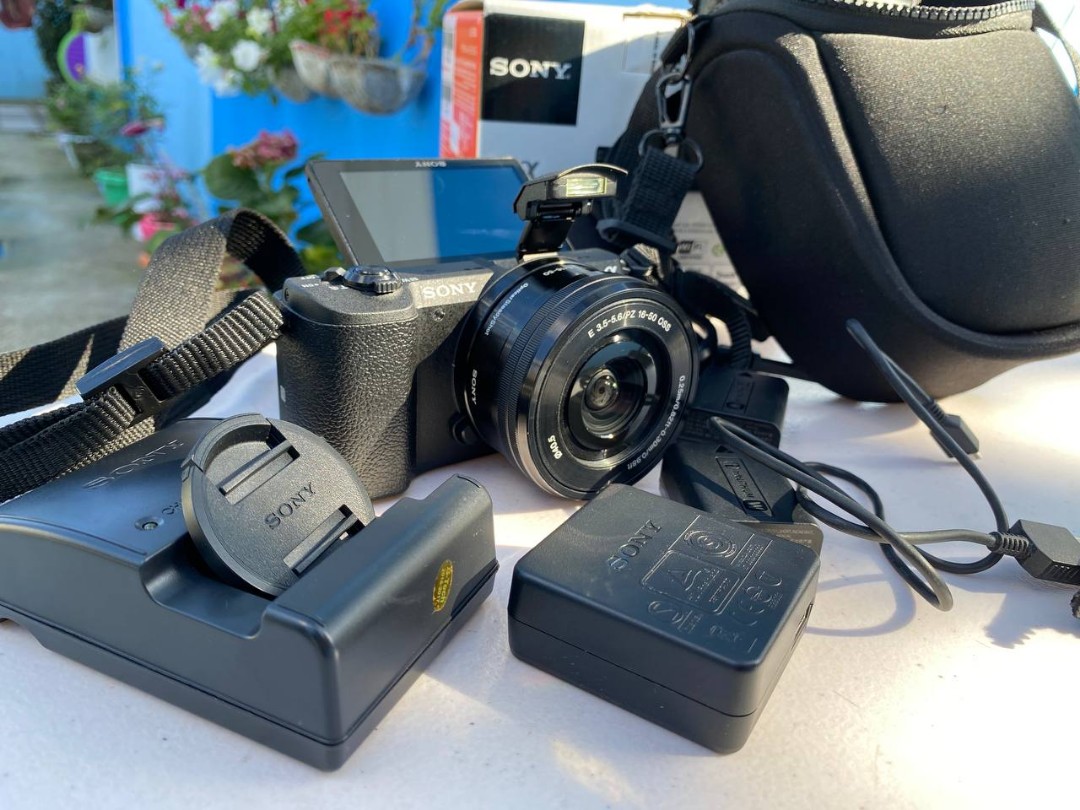 Sony A5100, Photography, Photography Accessories, Flashes on Carousell