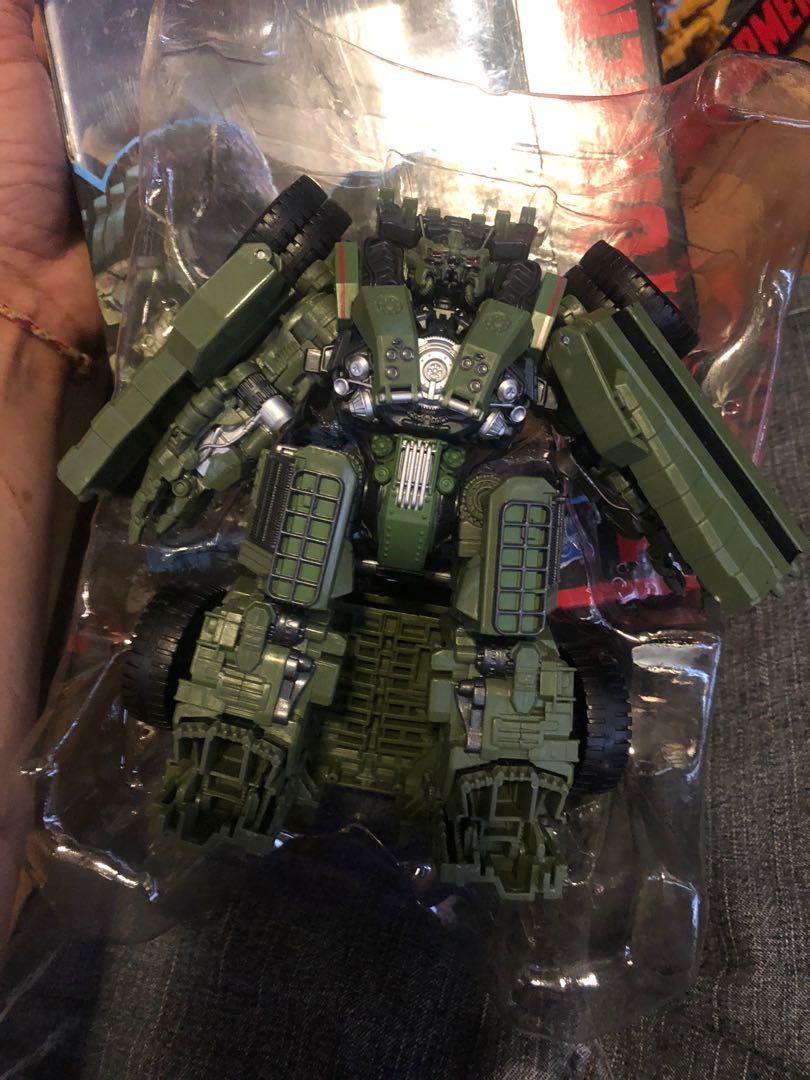 TRANSFORMERS STUDIO SERIES 42, Everything Else on Carousell