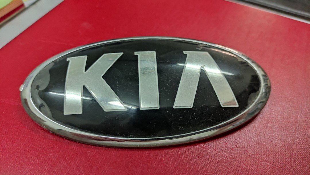Original Kia Emblem, Car Parts & Accessories, Other Automotive Parts ...