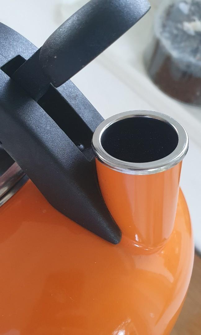 Retro Bonjour Kettle, Furniture & Home Living, Kitchenware & Tableware ...