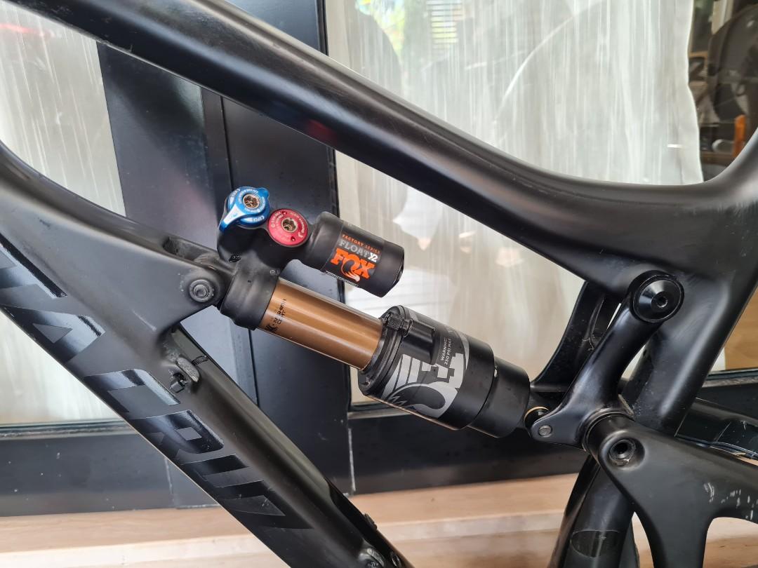 Santa Cruz Nomad 3 frame and shock, Sports Equipment, Bicycles & Parts ...