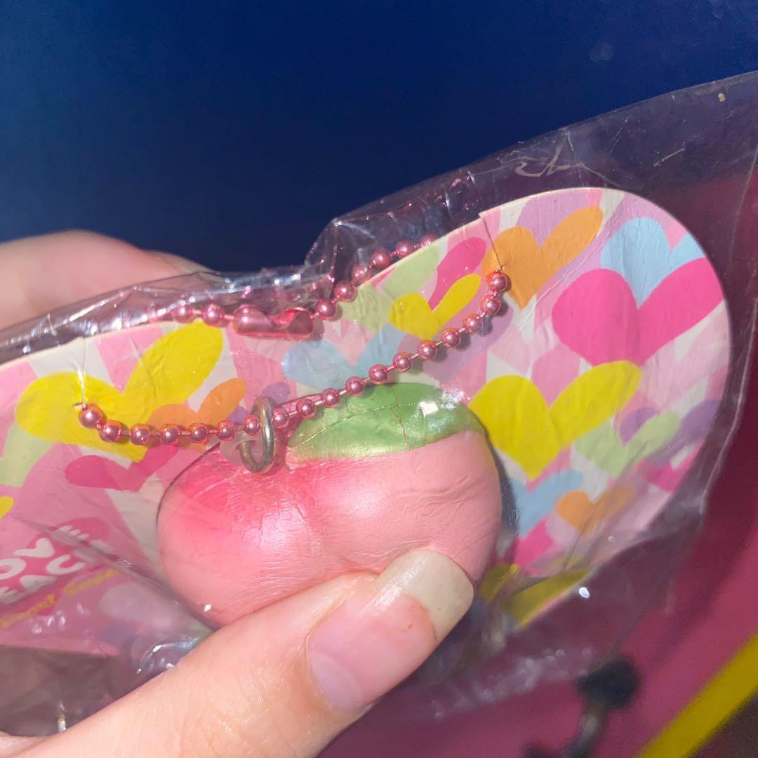 Squishy Ibloom Mini Peach, Toys & Collectibles, Mainan di Carousell