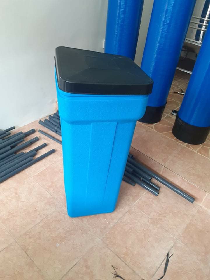 Brine tank, Furniture & Home Living, Cleaning & Homecare Supplies ...