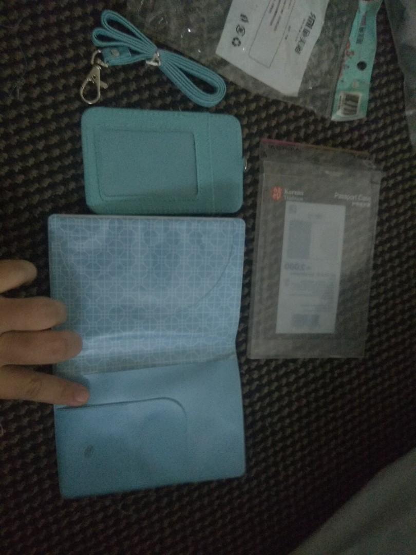 Bundling Passport case dan tempat id card, Fesyen Wanita, Aksesoris di ...