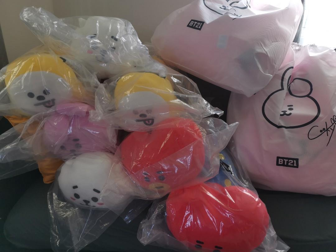 Cooky 42cm Face Cushion - Onhand, Hobbies & Toys, Memorabilia ...