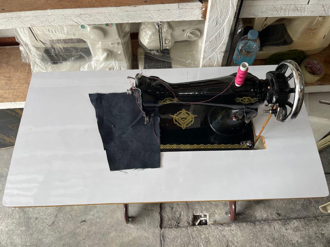 Manual sewing machine/padjak, TV & Home Appliances, Other Home ...