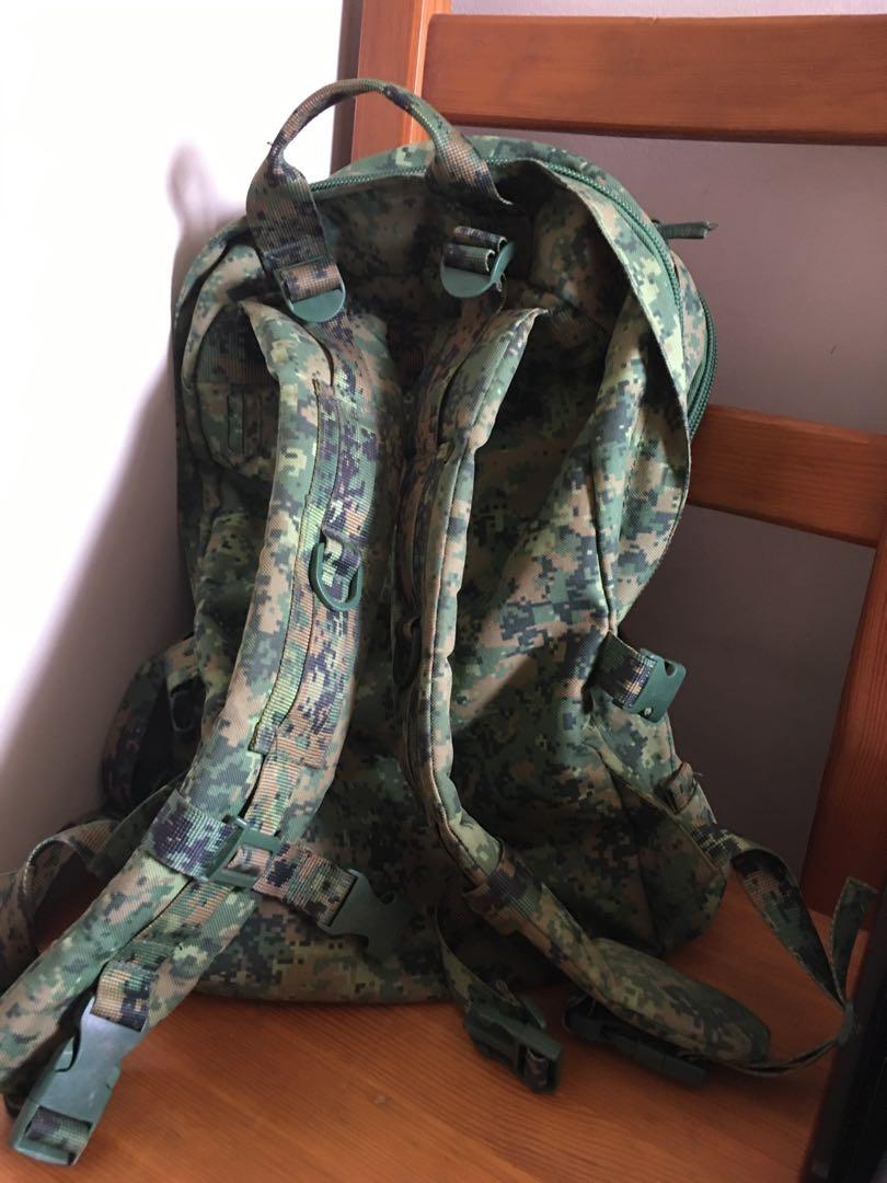 SAF Army Camo Backpack, Men's Fashion, Bags, Backpacks on Carousell