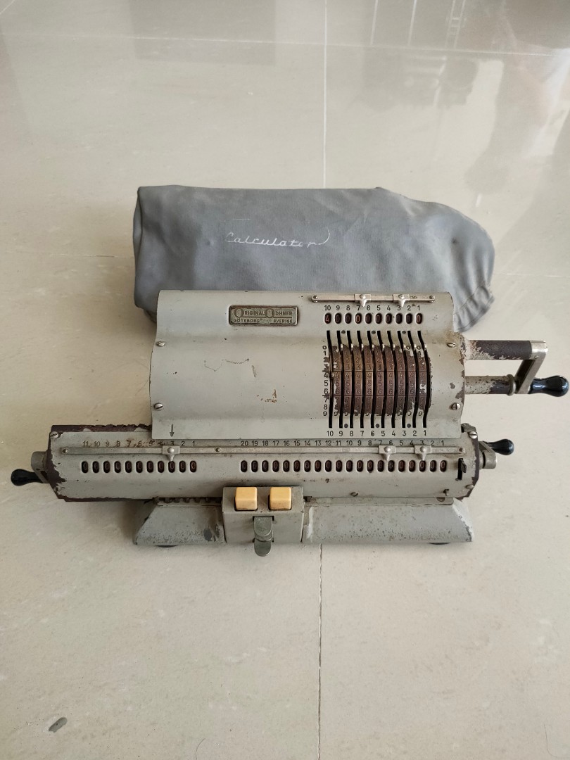 Vintage Manual calculator, Vintage & Collectibles, Vintage Collectibles ...