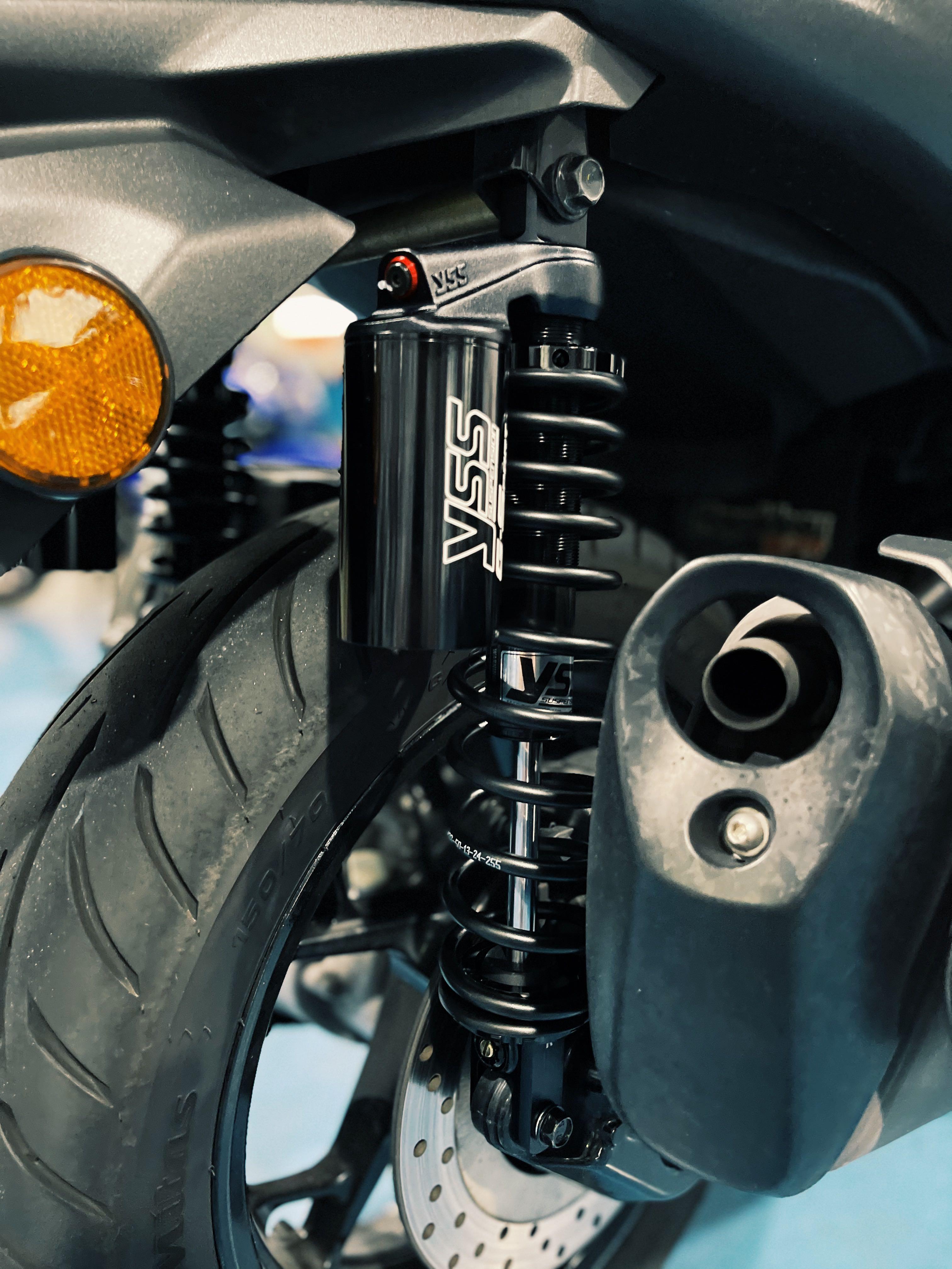 Xmax Yss g-sport (all black edition), Motorcycles, Motorcycle ...