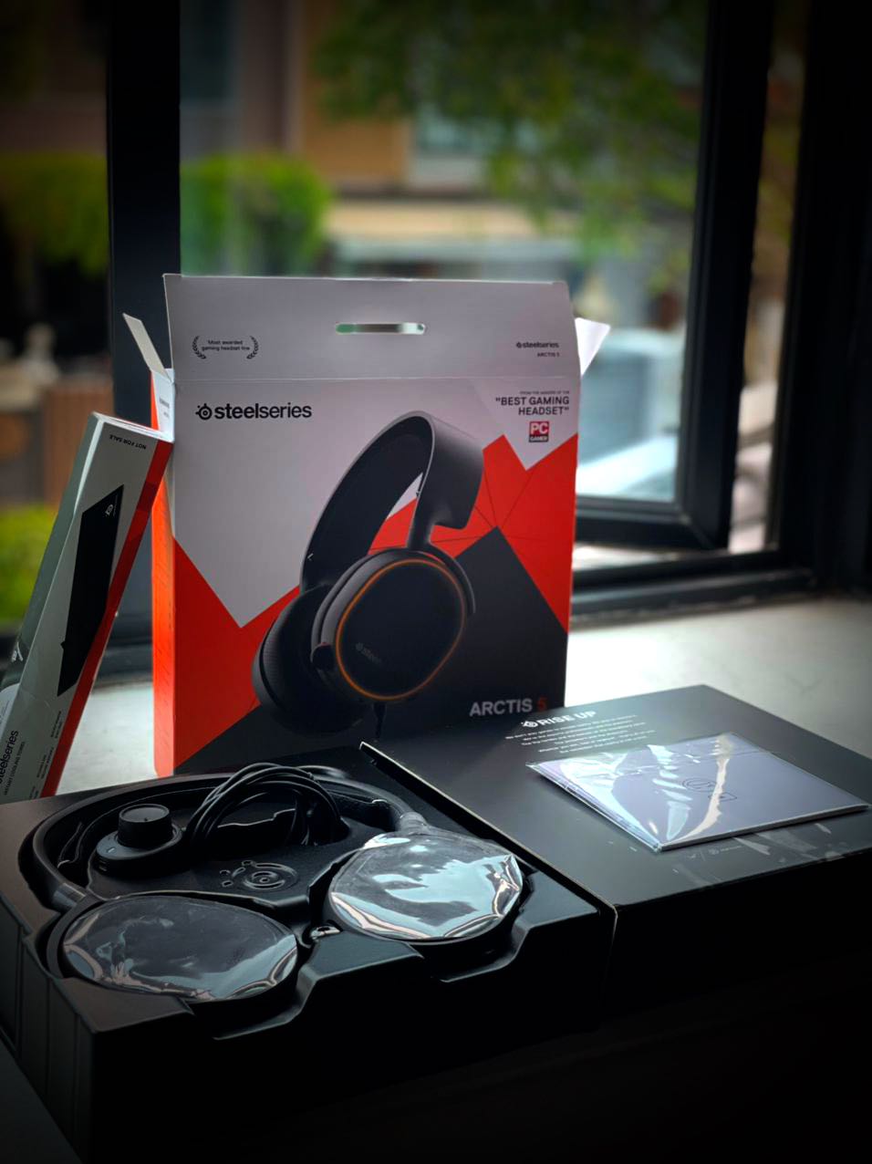 Arctis 5 Steelseries Gaming headset with Mic, Audio, Headphones ...