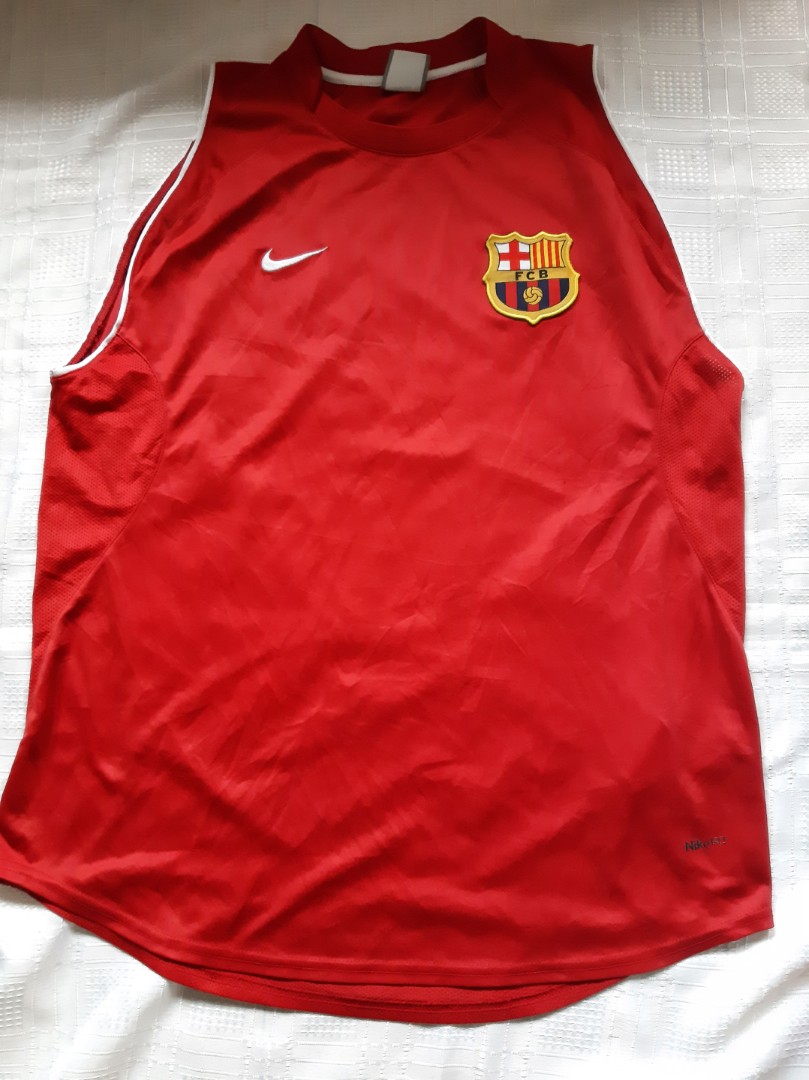 Nike Sando Original, Men's Fashion, Activewear on Carousell