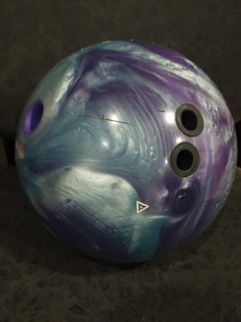 Pyramid path rising 10lbs bowling ball, Sports Equipment, Sports ...