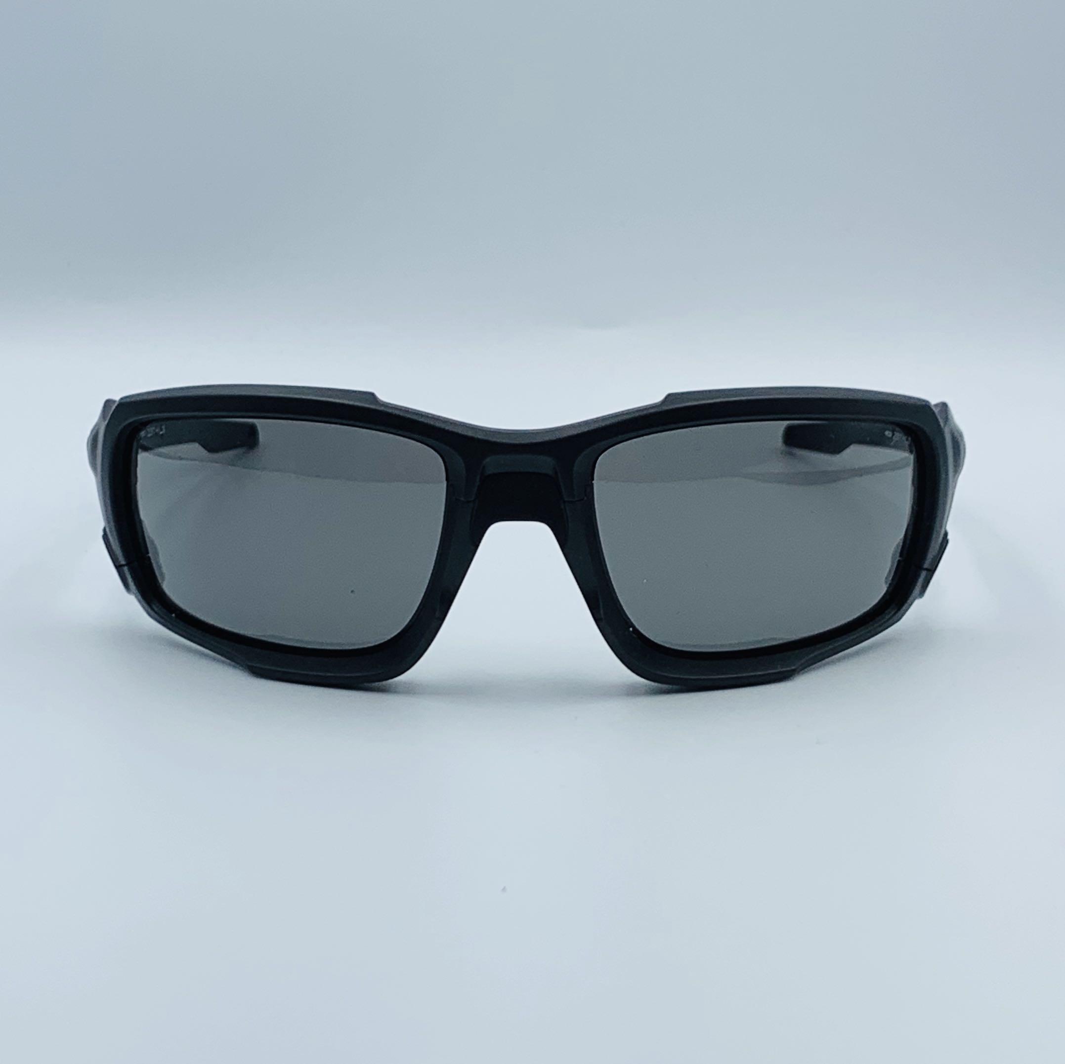 RARE Oakley Shocktube Ballistic SI Matte Black Grey, Men's Fashion ...