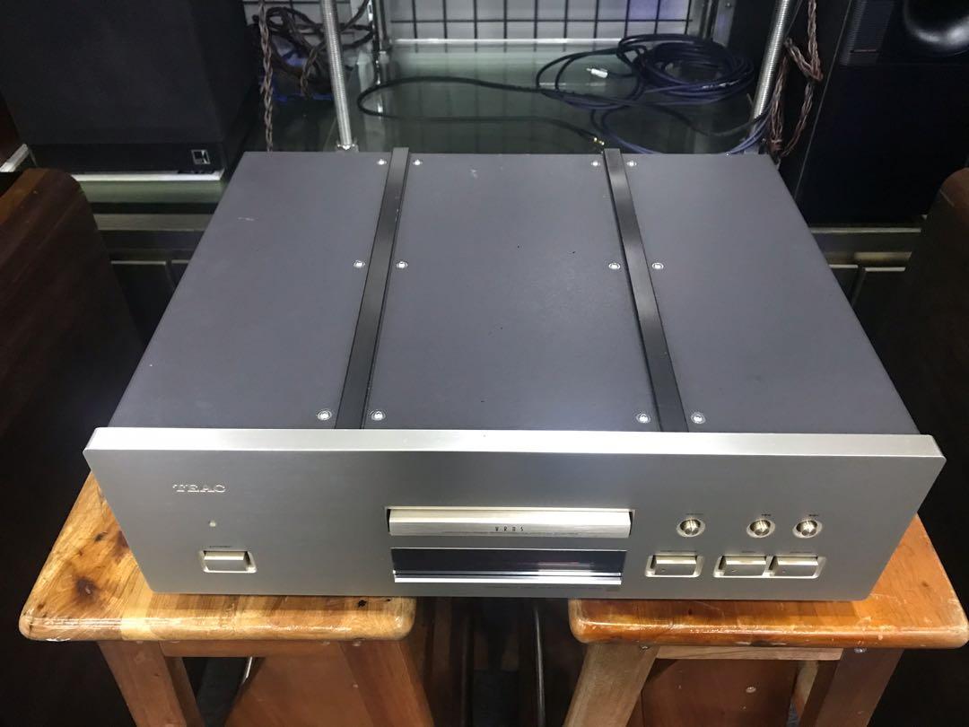 Teac VDRS 25X CD player with remote . Serviced. Replaced laser len ...