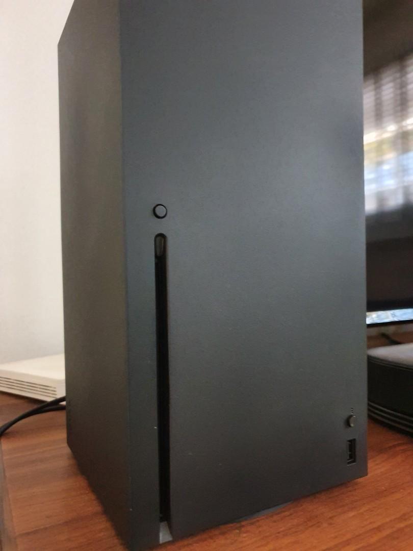Used xbox series x, Toys & Games, Video Gaming, Consoles on Carousell