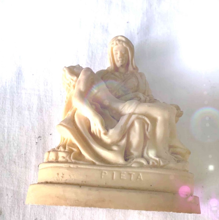 Vintage Pieta Miniature, Hobbies & Toys, Memorabilia & Collectibles ...