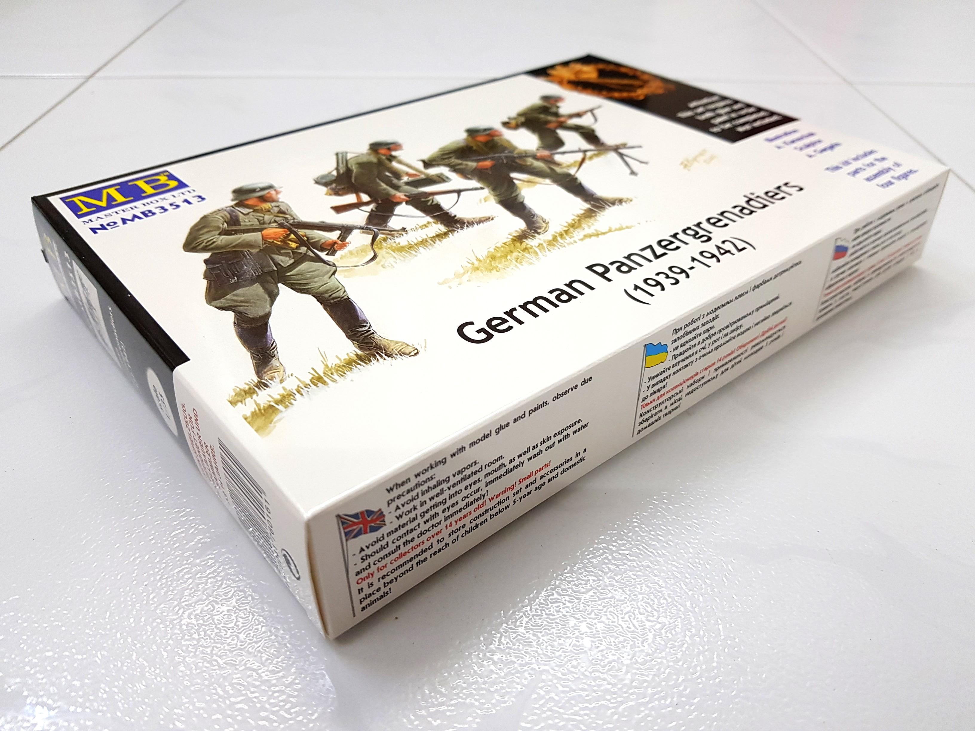 1/35 Master Box #3513 German Panzergrenadiers (1939-1942) c/w 4 Figures ...
