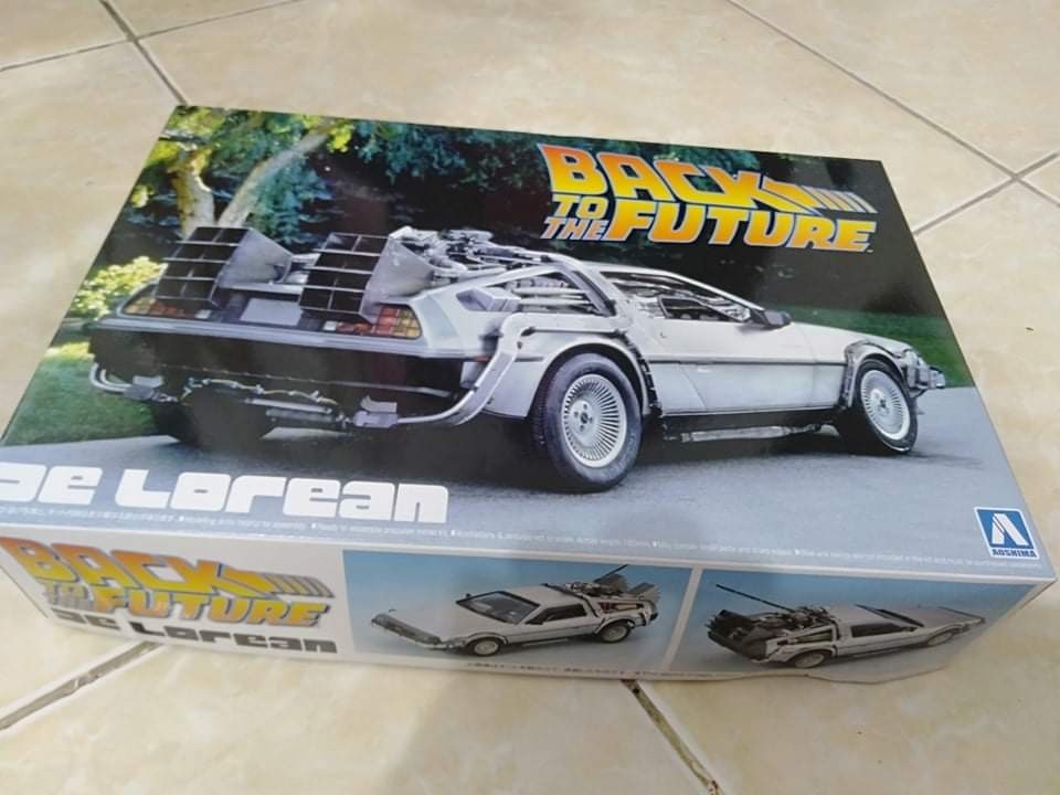 DeLorean Back to the Future model kit, Hobbies & Toys, Toys & Games on ...