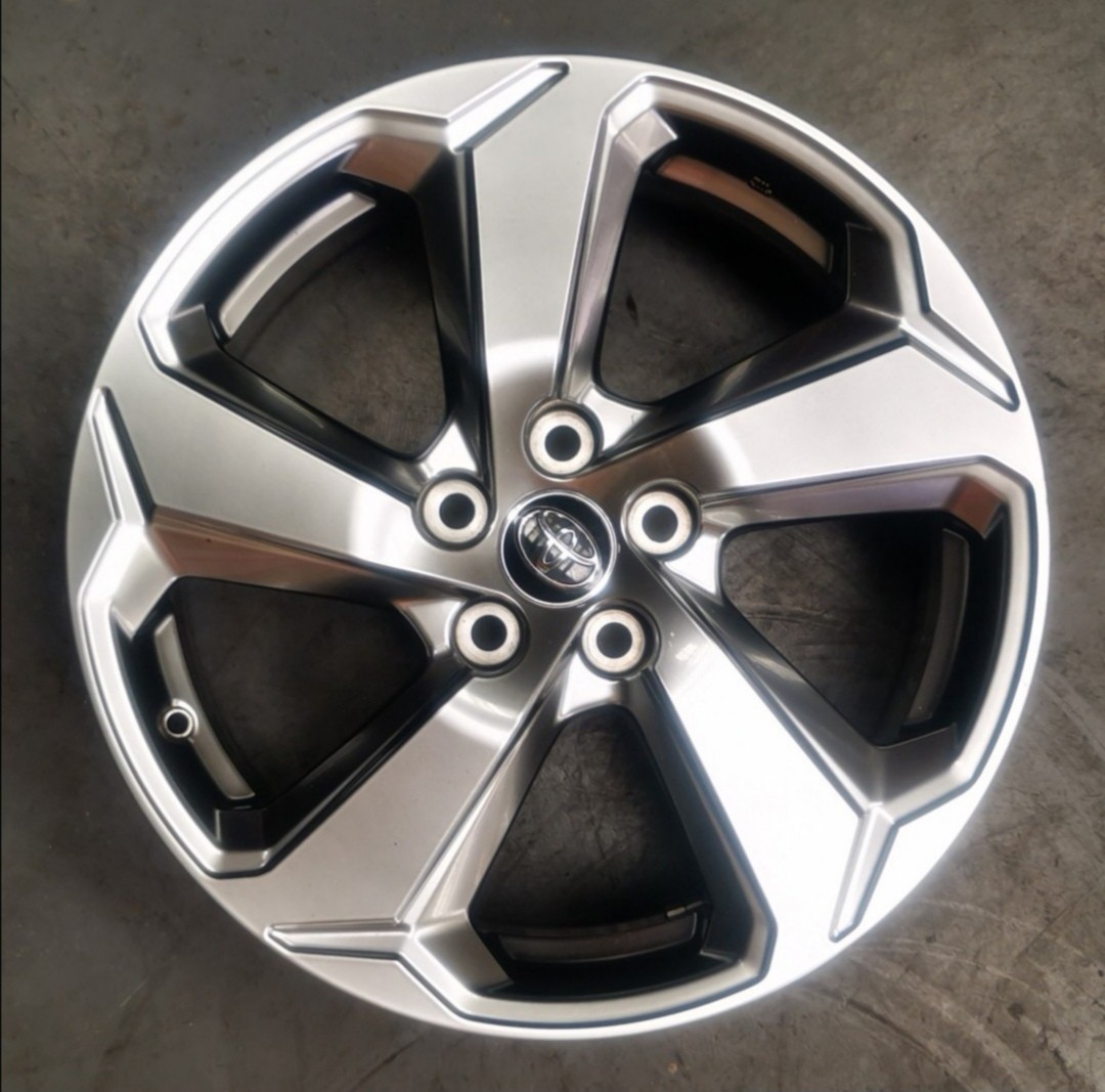 Used 18" Original Toyota Rims, Car Accessories, Tyres & Rims on Carousell
