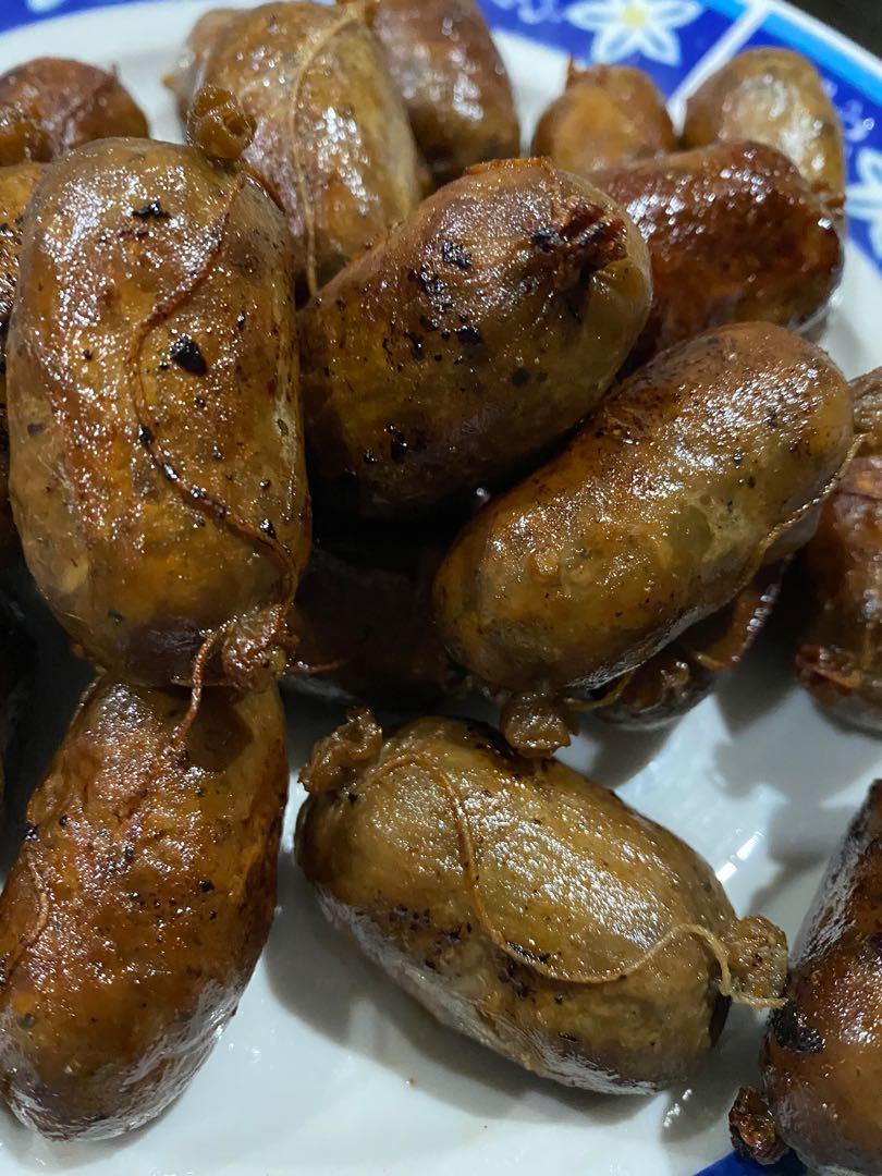 Vigan Longganisa with rice, tomato, egg and vinegar, Food & Drinks ...