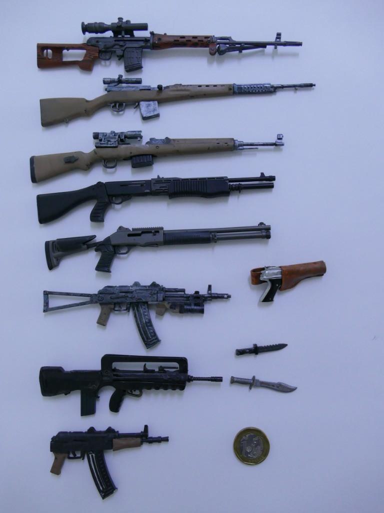 1/6 Scale firearms of various types, Toys & Games, Bricks & Figurines ...