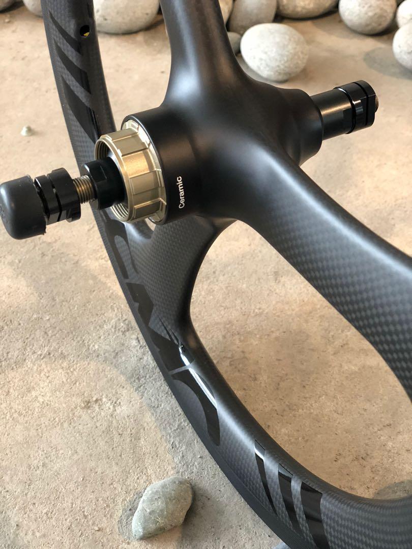 Brompton 3 spoke carbon wheelset by SMC, Sports Equipment, Bicycles ...