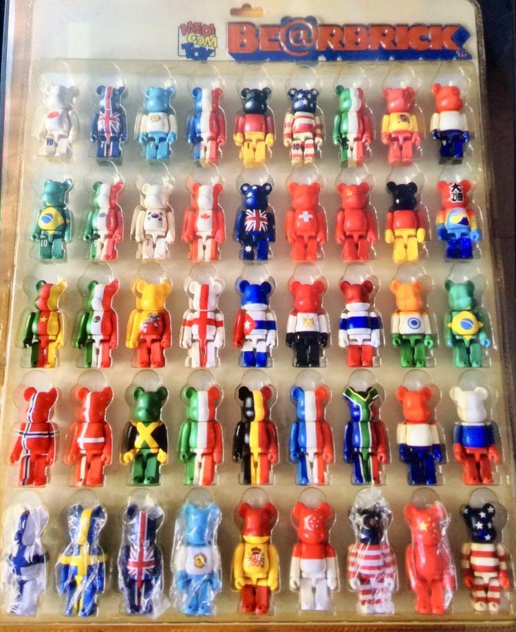 Medicom Bearbrick flag set Be@bricks flags complete set Series 1 to 41 ...